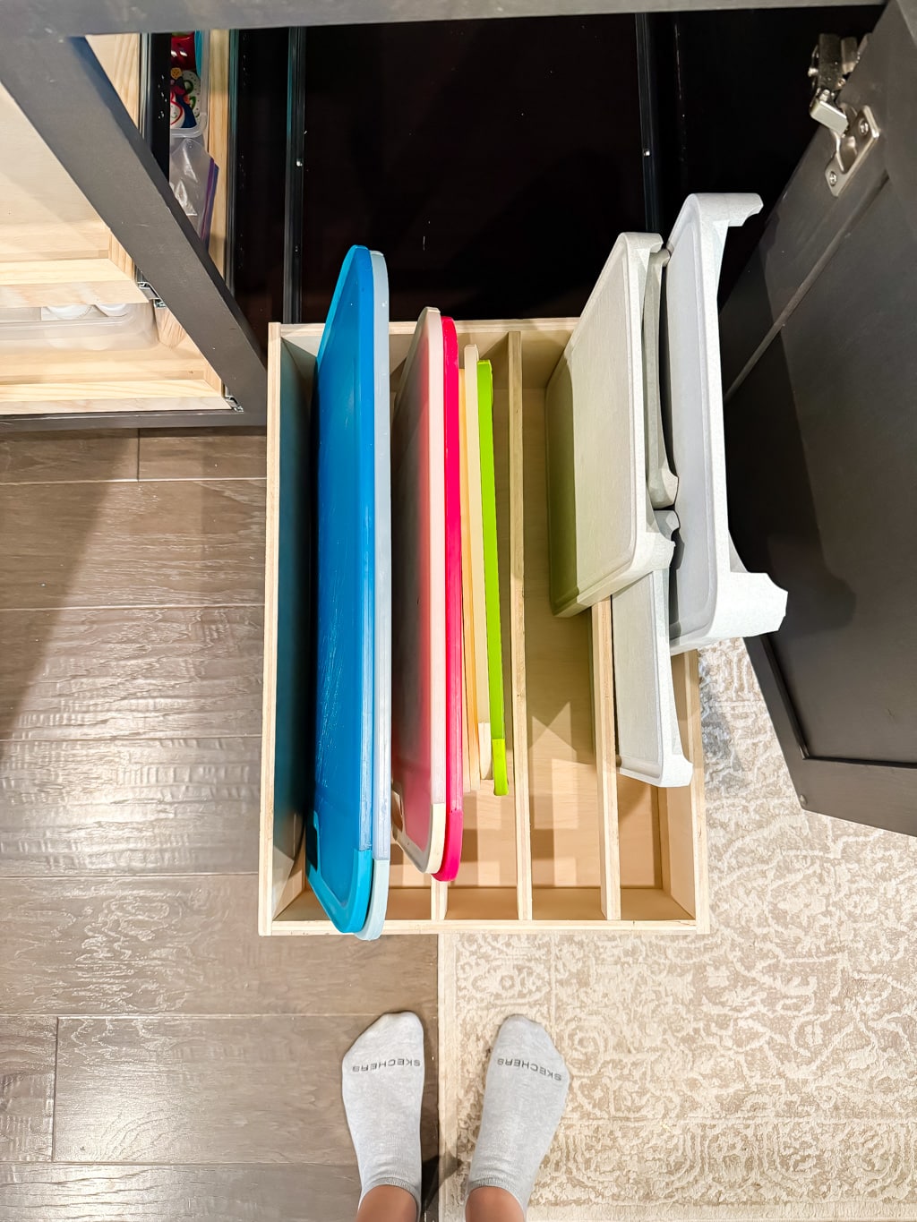 DIY Pull Out Cabinet Drawers - Jennifer Meyering